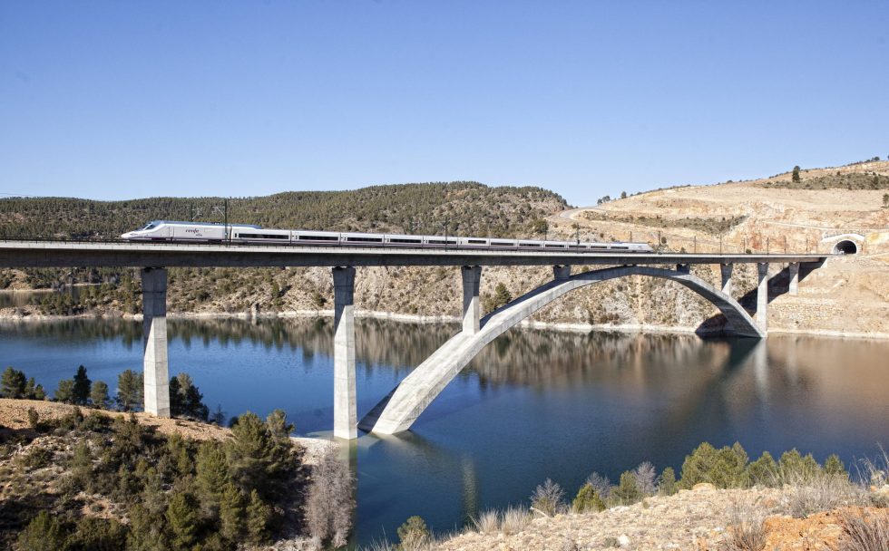 Projects / Construction / Bridges - Grupo Puentes